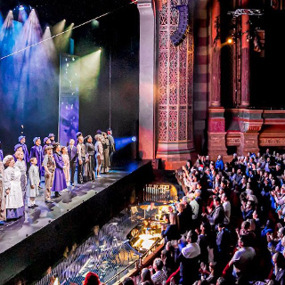 Tens of thousands of Aucklanders return to live shows and events ...